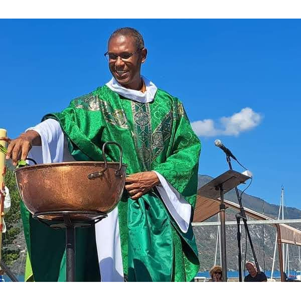 Père Alvaro, incardiné dans le diocèse de Chambéry ! - Communication ...